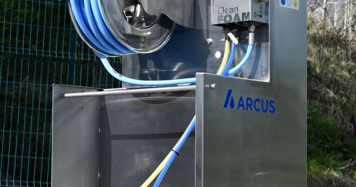 LEVO-lution - 10 Bar Food Production Washdown Station | Arcus Cleaning ...