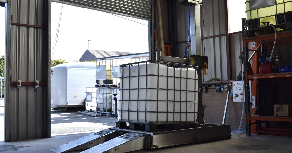 Revolutionising IBC Cleaning – No Forklift Required | Arcus Cleaning Systems