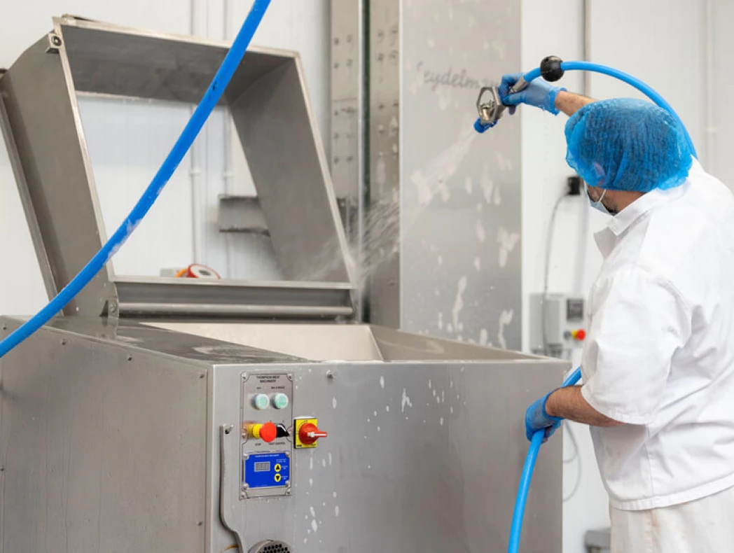 Food Production Washdown Station | Arcus Cleaning Systems